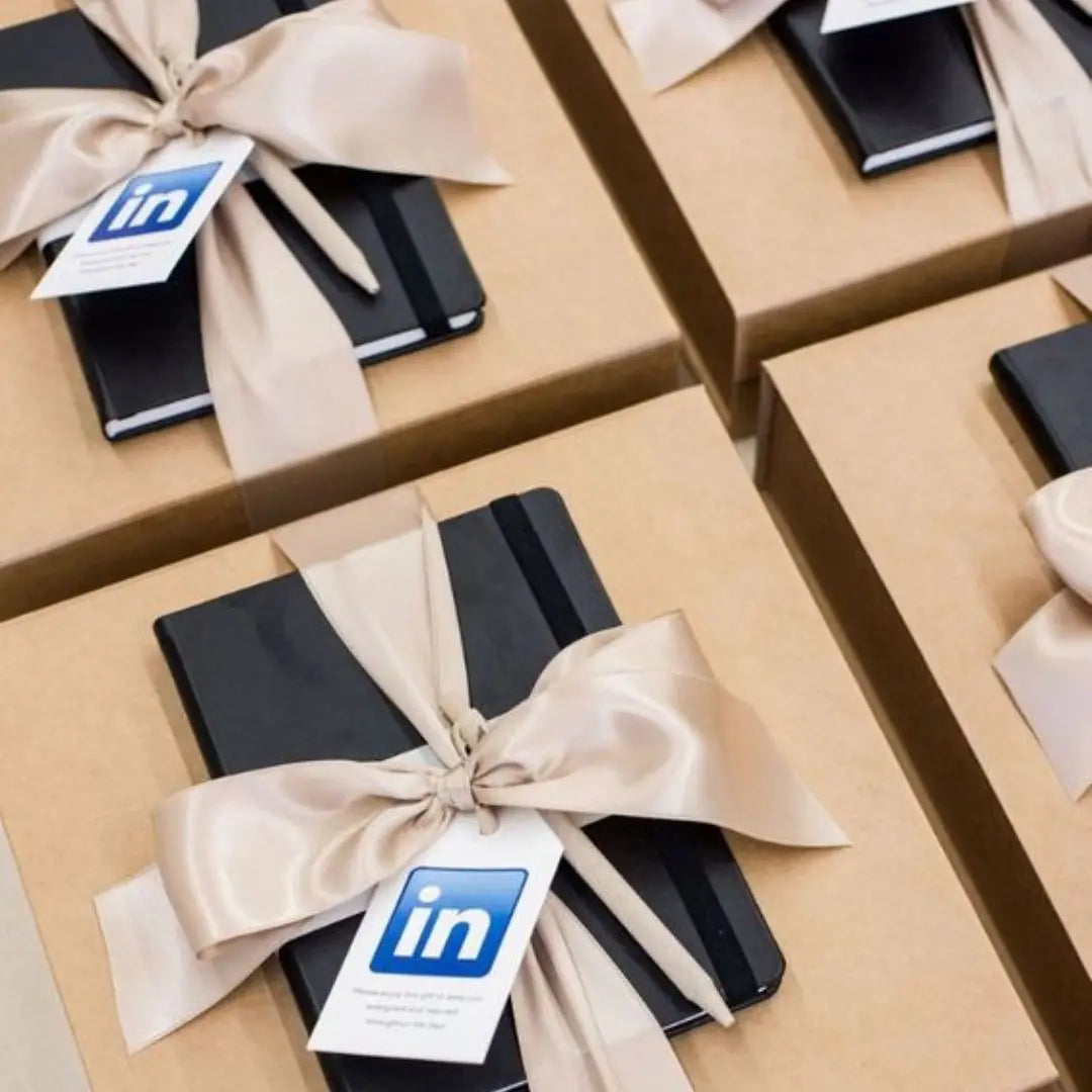 Customized Corporate Gift Online | Personalized Gift Items for Clients ...